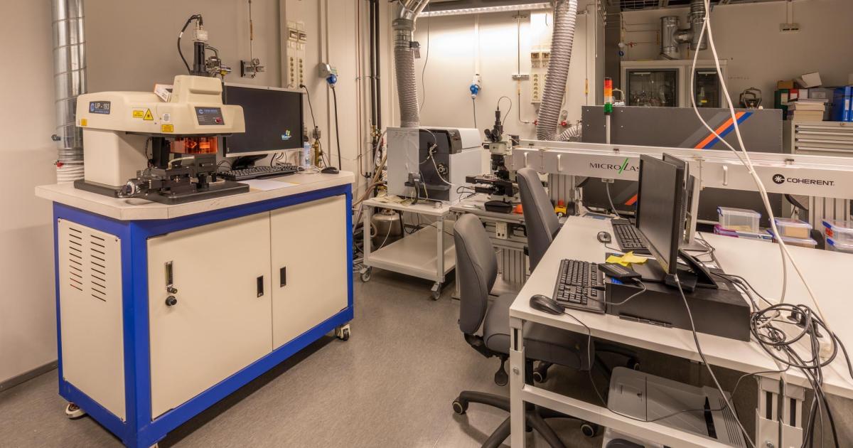 Geochemical and mineralogical laboratories | Hellabs | University of ...