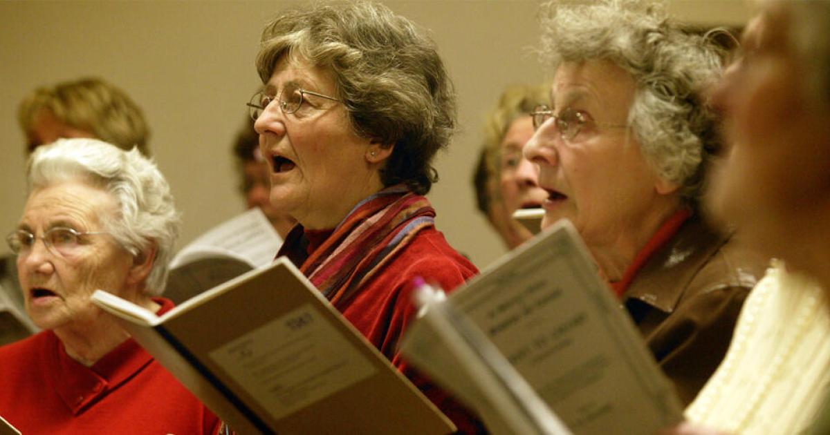 Researchers investigate the health benefits of choir singing ...